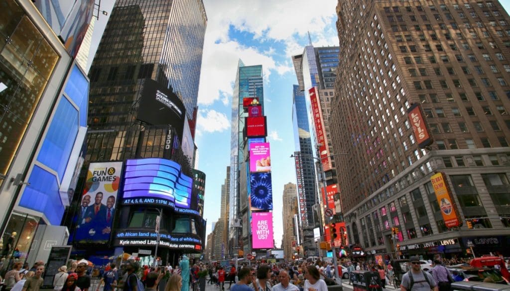 Strijd om grootste solana-reserve: bedrijven willen miljarden euro's ...